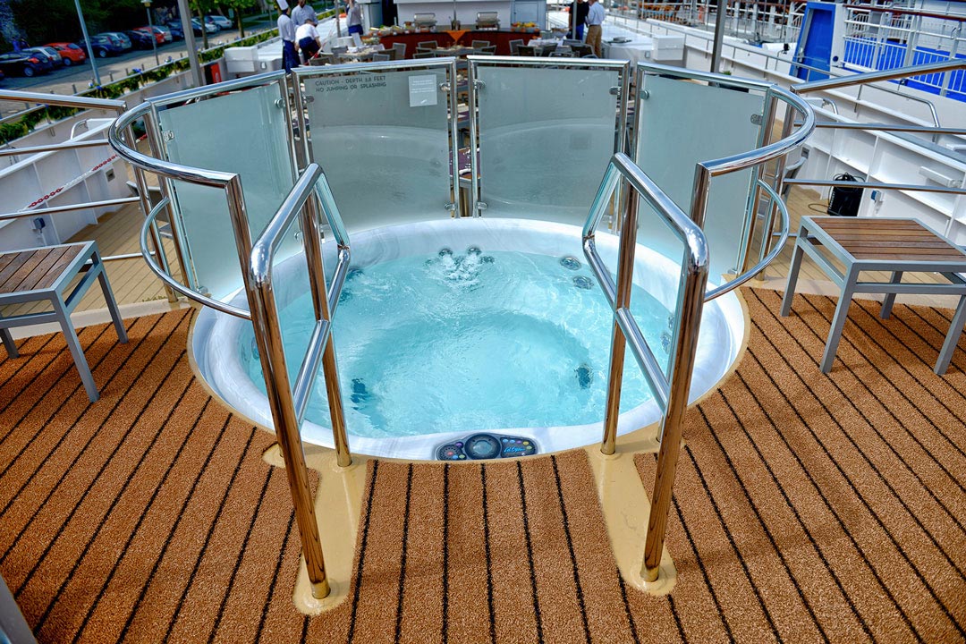 Avalon Expression Deck Plans | United Cruises