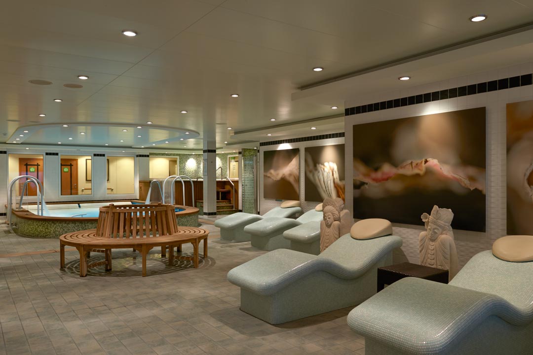 Norwegian Gem Staterooms | United Cruises