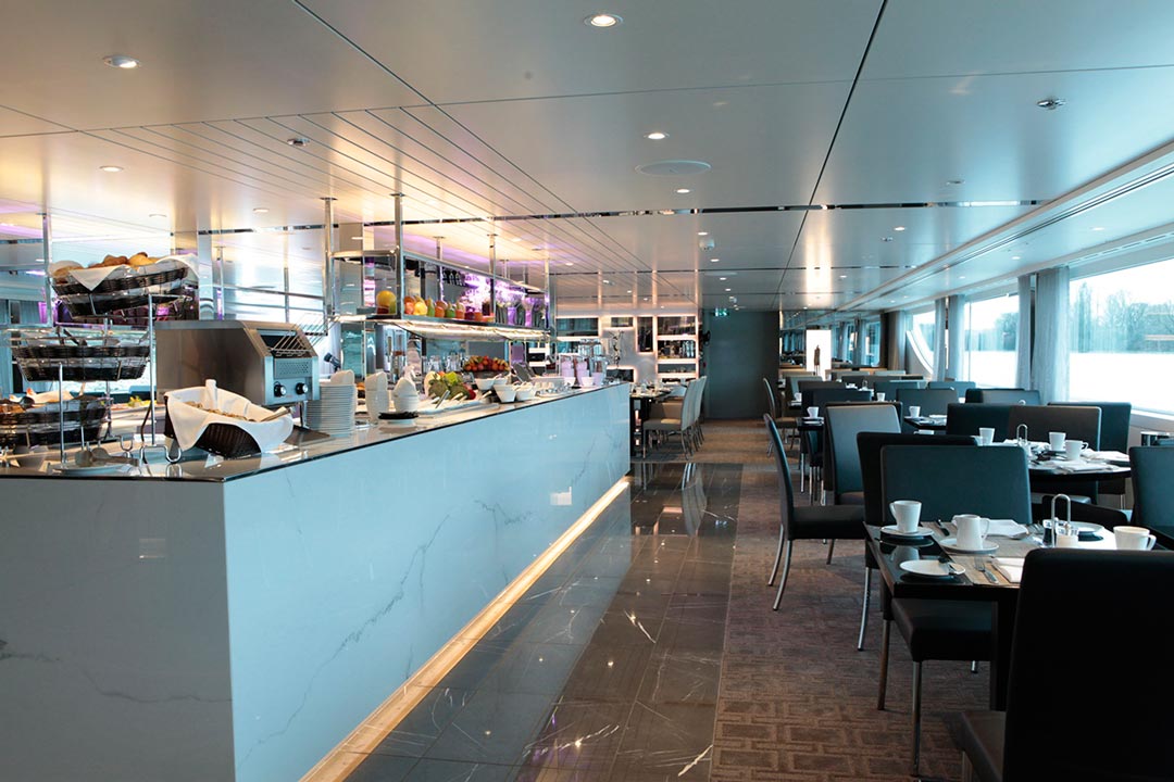 Scenic Crystal Cruise Ship Details | United Cruises