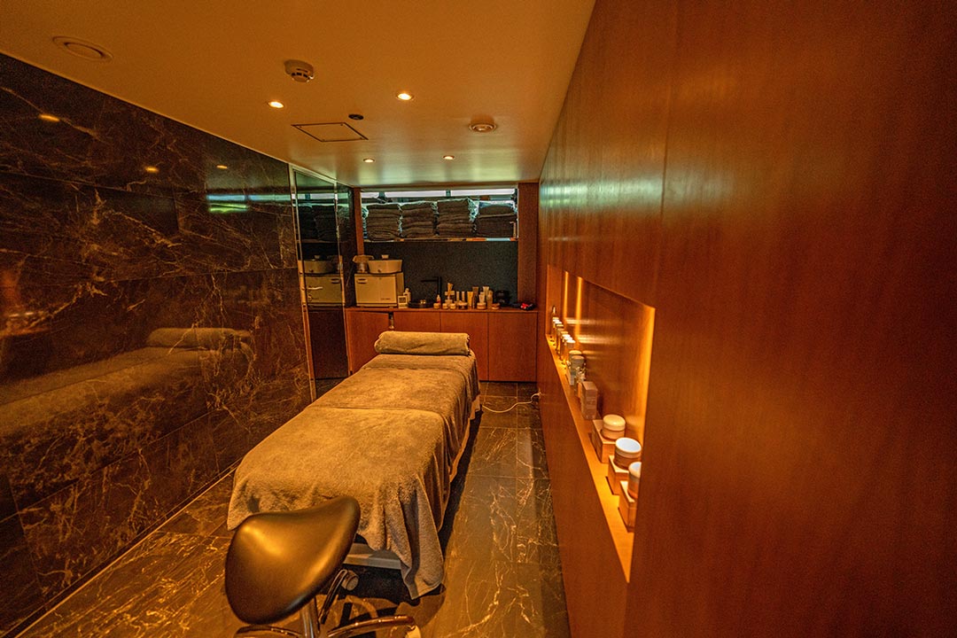 Scenic Crystal Cruise Ship Details | United Cruises