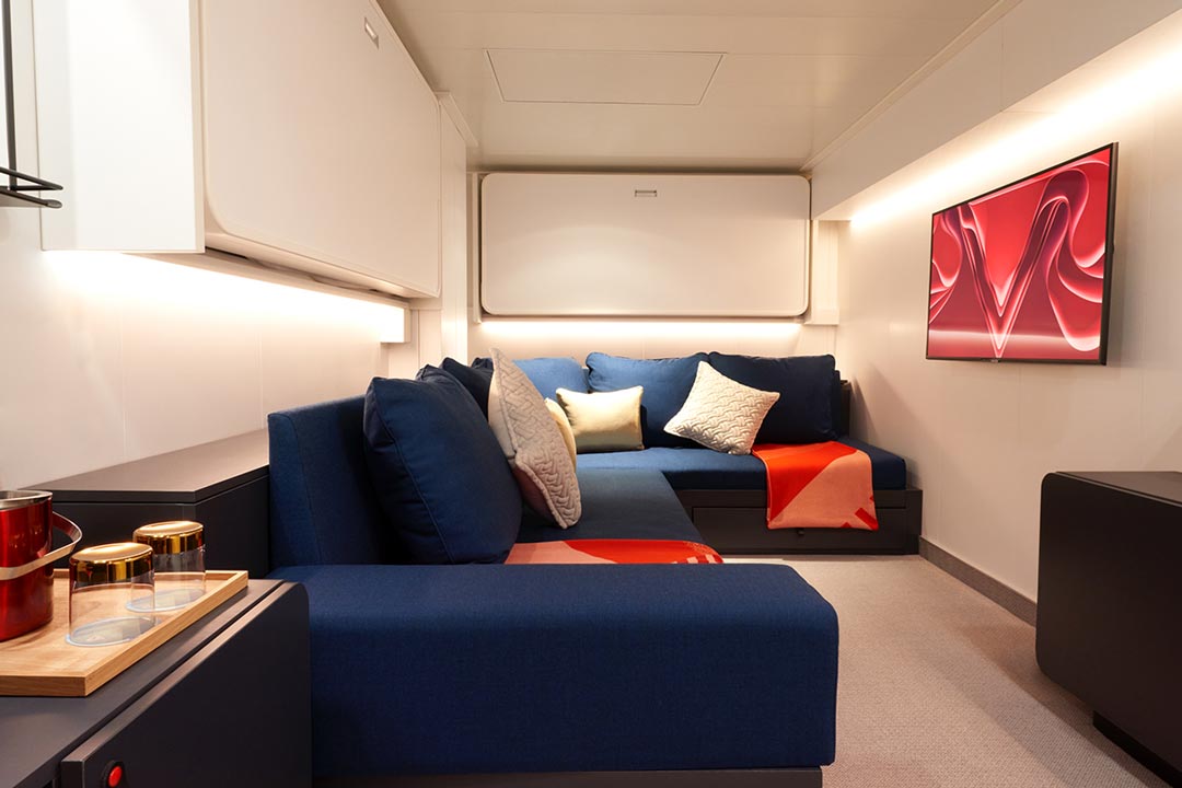 Resilient Lady Cruise Ship Details | United Cruises