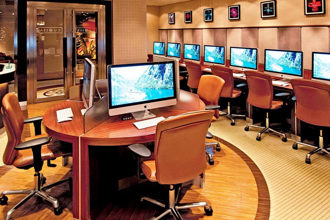 Crystal Symphony Cruise Ship Details | United Cruises